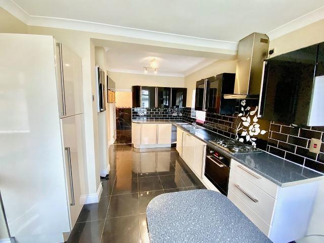 Leigh Avenue, Ilford IG4, 4 bed property to rent, £2,750 pcm | PrimeLocation