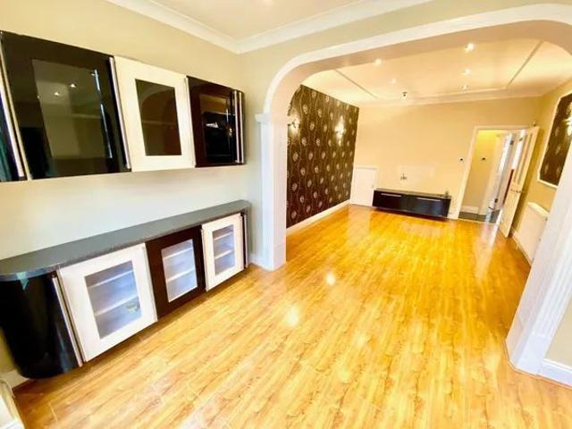 LEIGH AVENUE, REDBRIDGE, IG4, Property for rent