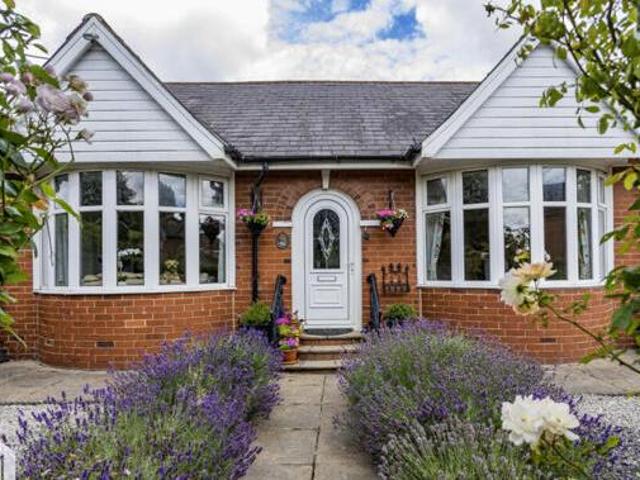 Leigh, Hooten Lane, Lancashire, 3 Bedroom Bungalow