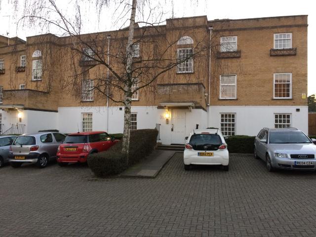 Leigh Hunt Drive, London N14, 2 bed flat to rent, £1,650 pcm | PrimeLocation
