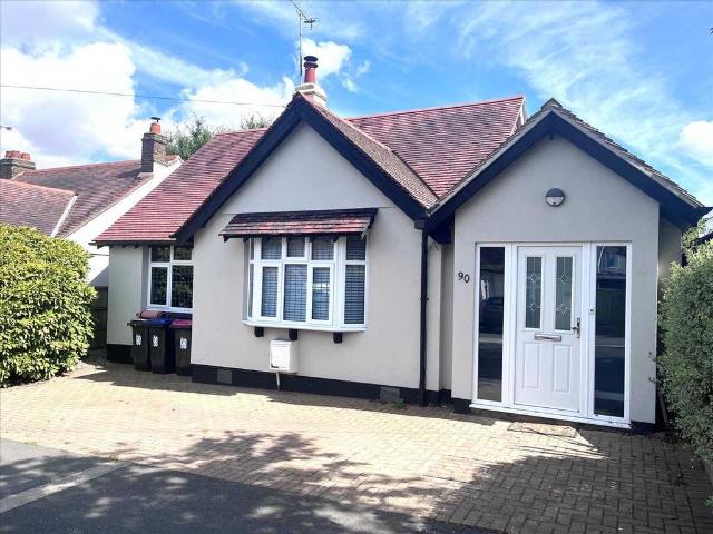 Leigh on Sea SS9 4 bed detached house to rent £2,700 pcm £623 pw