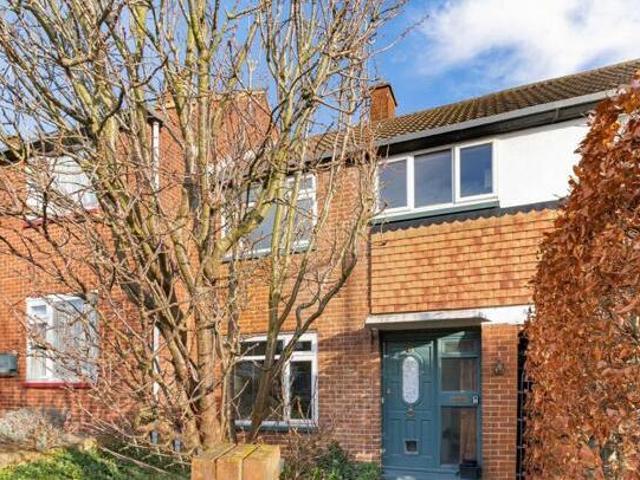 Leigh Orchard Close, London, 3 Bedroom House