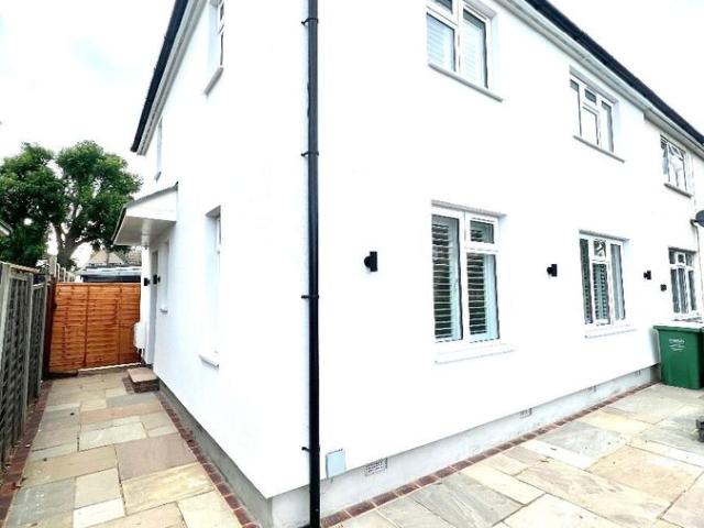 Leigh Place, Welling DA16, 3 bed semi detached house to rent, £2,400 pcm | PrimeLocation