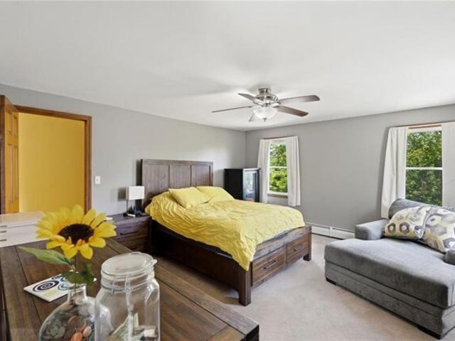Leigh Rd, Cumberland, Home For Sale