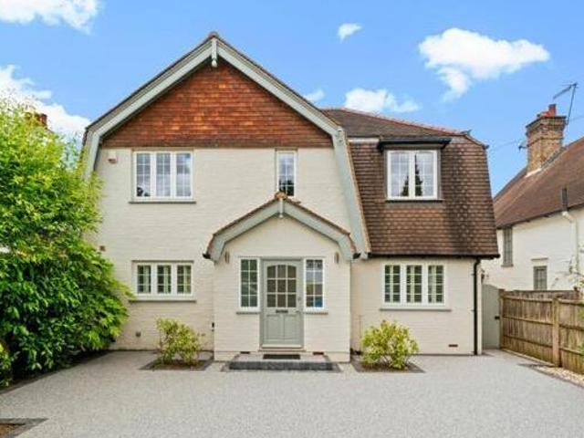 Leigh Road, Cobham, 4 Bedroom Detached
