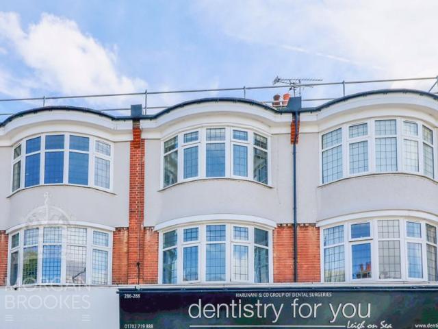 Leigh Road, Leigh On Sea SS9, 1 bed flat to rent, £1,100 pcm | PrimeLocation