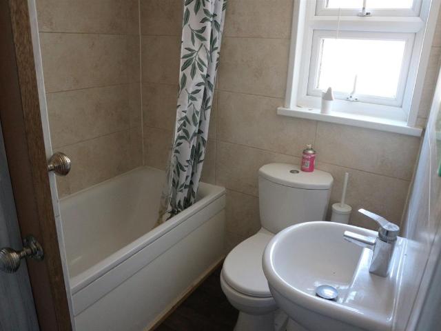 Leigh Road, London E10, 3 bed maisonette to rent, £2,200 pcm | PrimeLocation