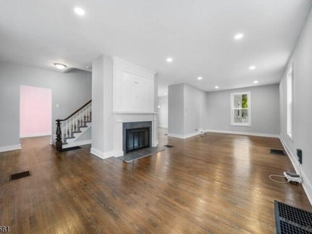 Leigh St, Clinton, Home For Sale