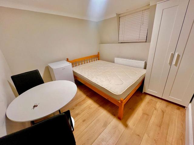 Leigh Street, Kings Cross WC1H, Room to rent, £1,200 pcm | PrimeLocation