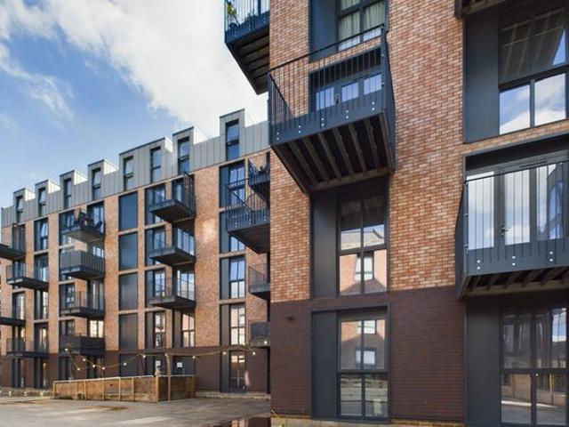 Leigh Street, High Wycombe HP11, 1 bed flat to rent, £1,175 pcm | PrimeLocation