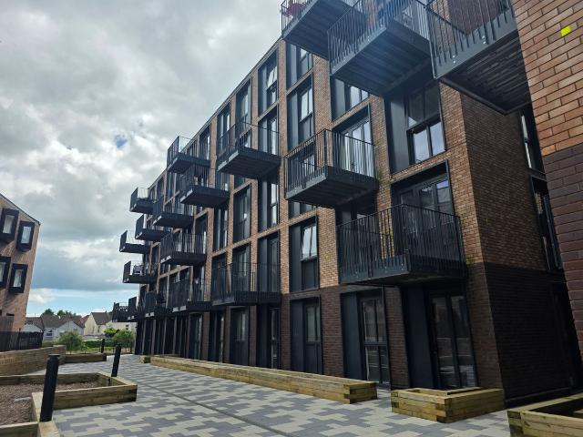 Leigh Street, High Wycombe HP11, 1 bed flat to rent, £1,200 pcm | PrimeLocation