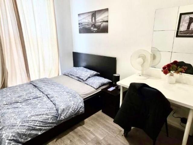 Leigh Street, London Near Russell Square WC1H, 2 bed flat to rent, £2,699 pcm | PrimeLocation