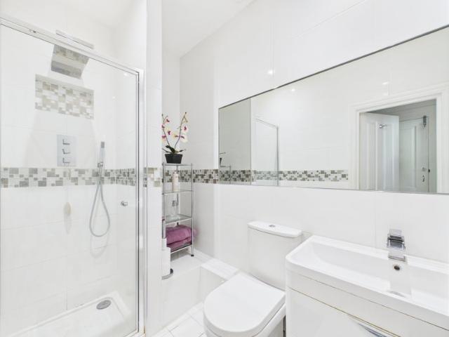 Leigham Court Road beautiful one bed