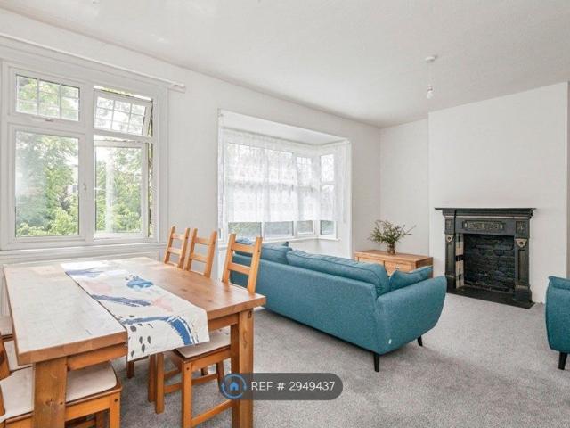 Leigham Court Road, London SW16, 3 bed maisonette to rent, £2,500 pcm | PrimeLocation