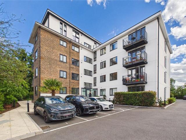 Leigham Court Road, London, SW16 2 bed apartment to rent £2,000 pcm £462 pw