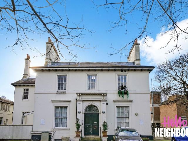 Leigham Court Road, London SW16, 2 bed flat to rent, £2,250 pcm | PrimeLocation
