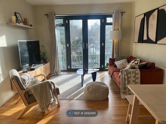 Leigham Court Road, Streatham Hill SW16, 2 bed flat to rent, £2,000 pcm | PrimeLocation