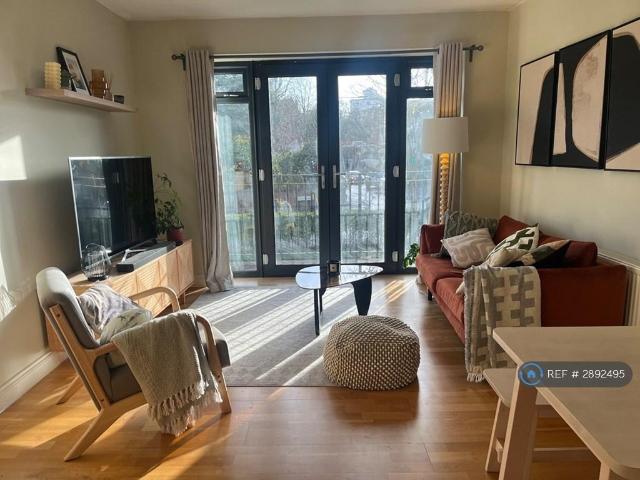 Leigham Court Road, Streatham Hill, SW16 2 bed flat to rent £2,000 pcm £462 pw