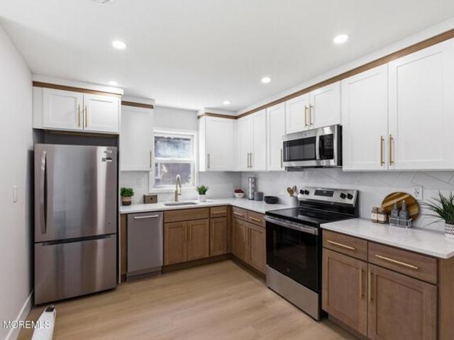 Leighton Ln, Manchester, Home For Sale