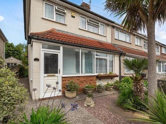 Leinster Avenue, Knowle, 3 Bedroom End