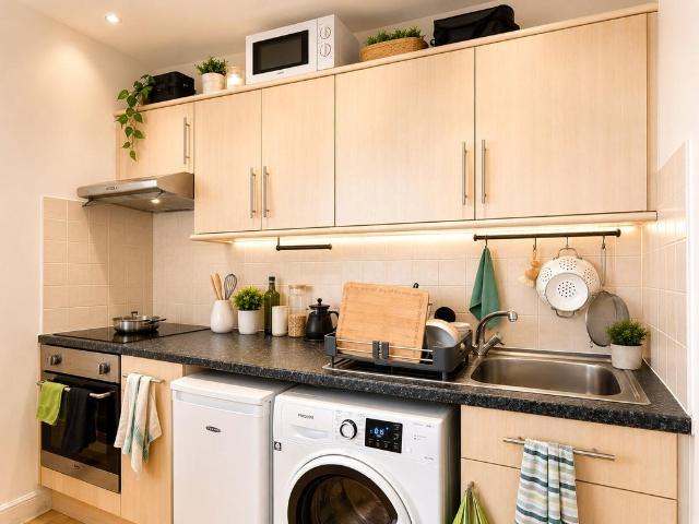 Leinster Gardens, London, W2 1 bed apartment to rent £1,850 pcm £427 pw