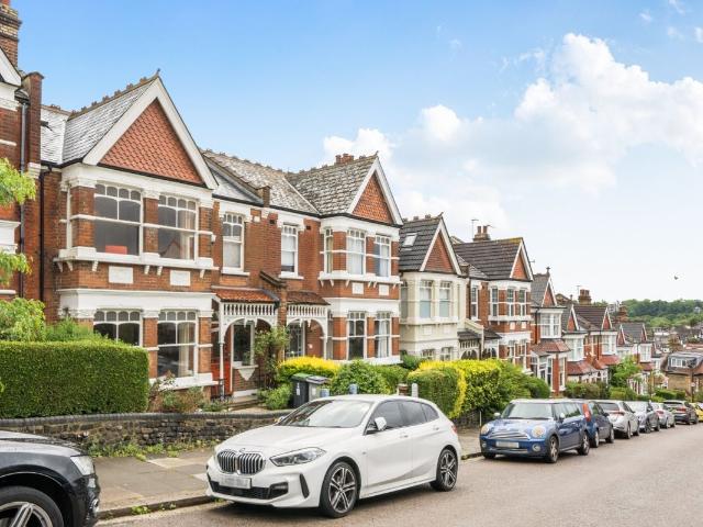 Leinster Road, London N10, 6 bed flat to rent, £9,850 pcm | PrimeLocation