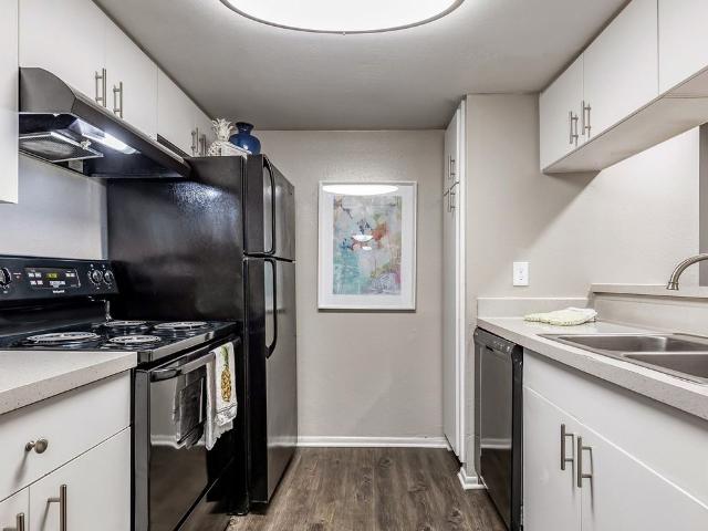 L'Estancia Apartment Homes 1 Bedroom Apartment for Rent at 3516 Coronado Dr, Sarasota, FL 34231