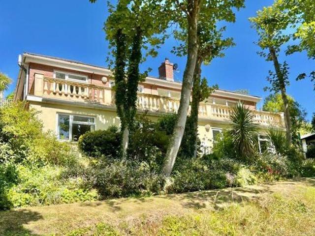 Les Butes, Aderney, 5 Bedroom Detached