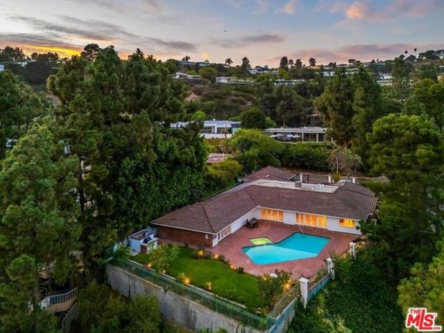Leslie Ln, Beverly Hills, Home For Sale