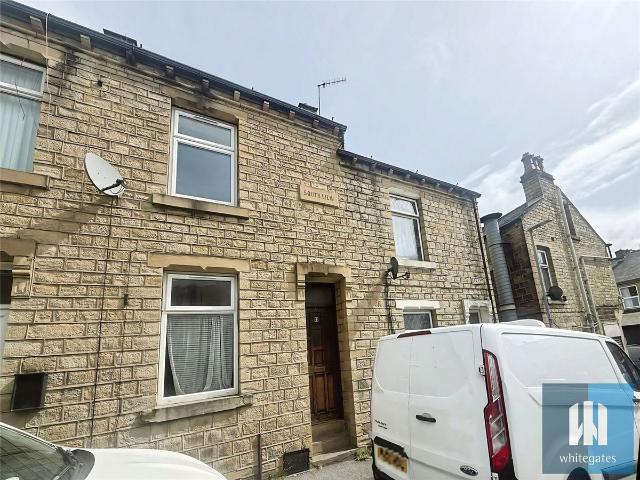 Leslie Street, Birkby, Huddersfield HD2, 2 bed terraced house to rent, £800 pcm | PrimeLocation
