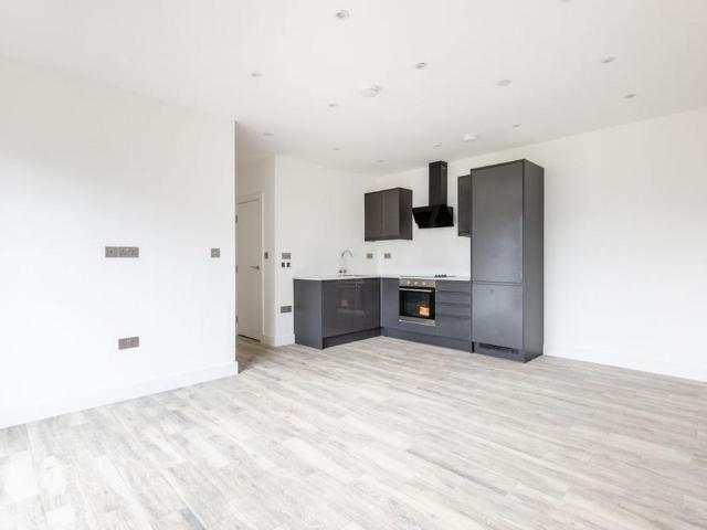 Leslie Park Road, Croydon, CR0 1 bed flat to rent £1,425 pcm £329 pw