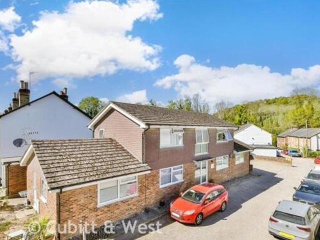 Leslie Road, Dorking, 1 Bedroom Ground