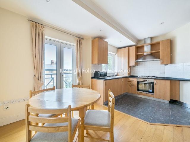 Leslie Road, East Finchley, London N2, 2 bed flat to rent, £1,800 pcm | PrimeLocation