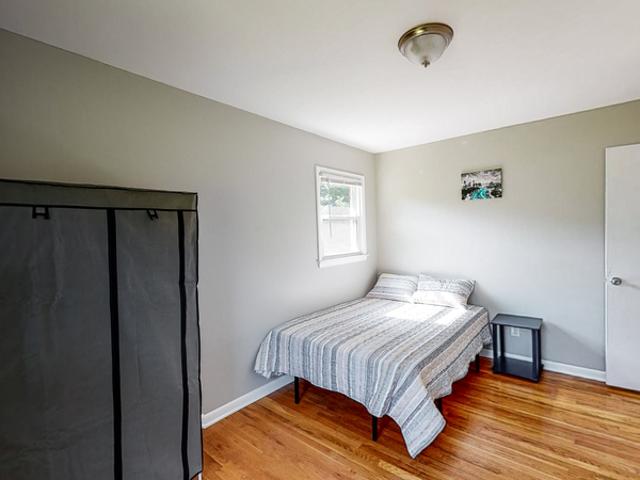 Less than a minute walk to transit stop Free WI FIMove In Fee Waived‼Cleaning Services IncludedSmart LockPROFESSIONAL SUPERHOST