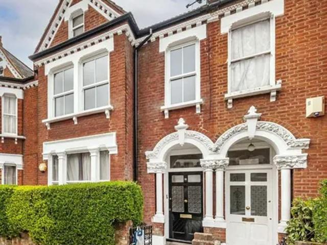 Lessar Avenue, London, SW4 9HH, United Kingdom | 3 bed house for rent #167095045 | Rentberry