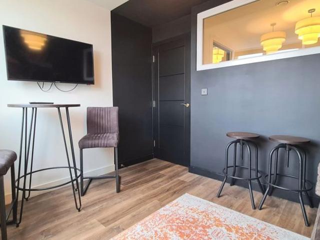 LET – Coronation Walk, Southport Town Centre – 2 Bedroom Furnished Apartment