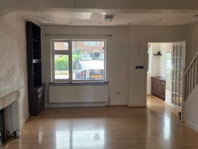 Letchworth Garden City SG6, 3 bed terraced house to rent, £1,750 pcm | PrimeLocation