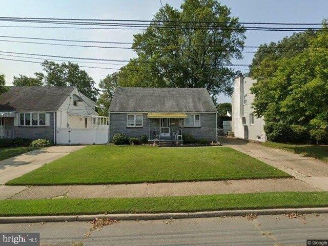 Leuckel Ave, Hamilton, Home For Sale