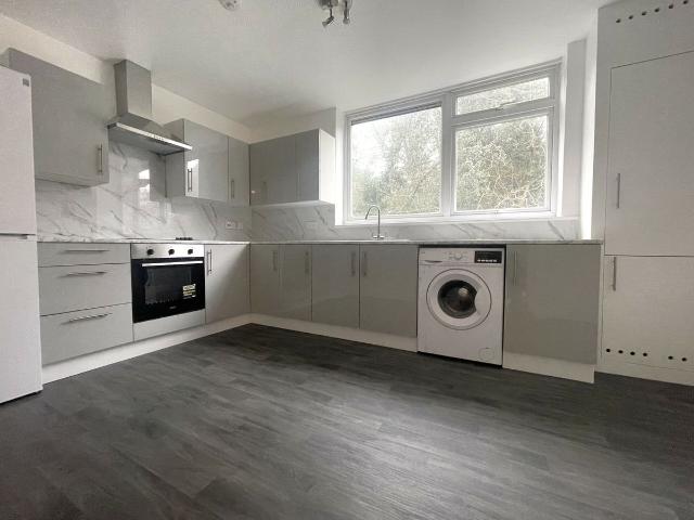 Levana Close, Wimbledon, London SW19, 3 bed town house to rent, £2,850 pcm | PrimeLocation
