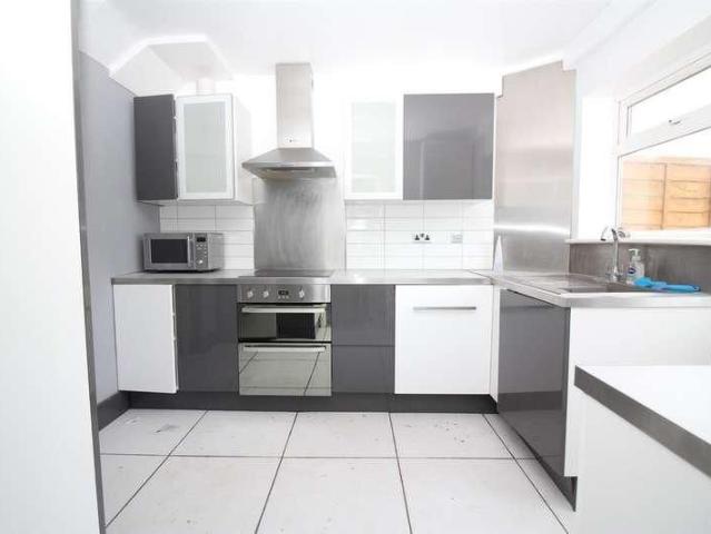 Leven Drive, Waltham Cross, EN8