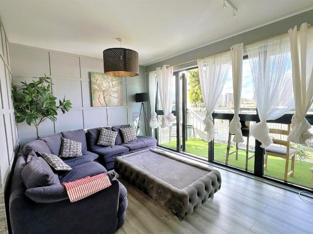 Leven Road, London E14, 2 bed flat to rent, £2,500 pcm | PrimeLocation