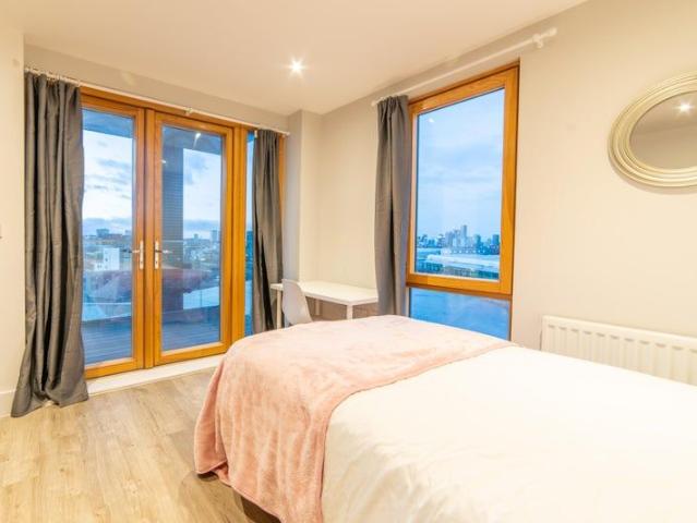 Leven Road, London E14, Room to rent, £1,100 pcm | PrimeLocation