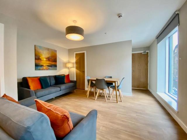 Leven Street, Edinburgh, EH3 9LH 3 bed duplex to rent £2,850 pcm £658 pw