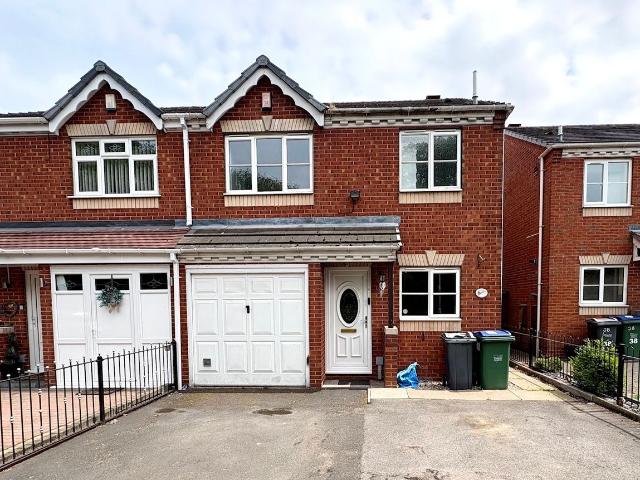 Leveson Drive, Tipton DY4, 3 bed property to rent, £1,250 pcm | PrimeLocation
