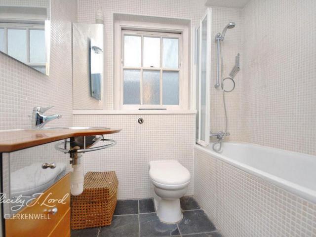 Lever Street, LONDON EC1V 1 bed apartment to rent £2,200 pcm £508 pw