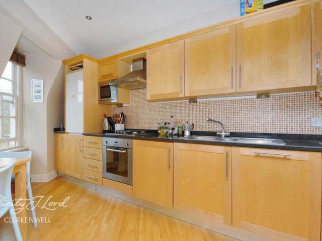 Lever Street, LONDON EC1V 1 bed apartment to rent £2,200 pcm £508 pw
