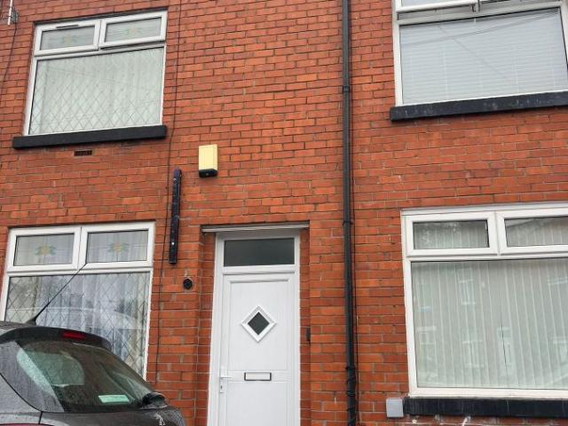 Lever Street, Radcliffe, Manchester M26, 3 bed terraced house to rent, £875 pcm | PrimeLocation