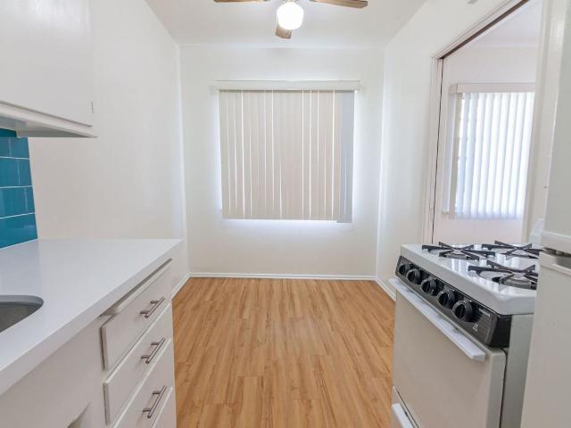 Levering Arms Apartments Studio Apartment for Rent at 667 Levering Ave, Los Angeles, CA 90024 Westwood