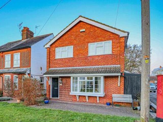 Leverstock Green Road, Hemel Hempstead, 4 Bedroom House