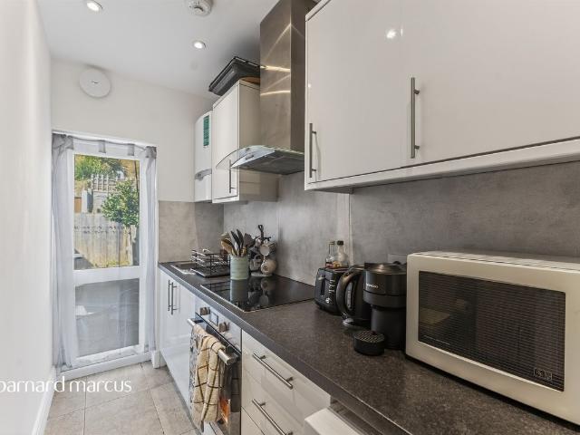 Leverson Street, London SW16, 2 bed maisonette to rent, £1,900 pcm | PrimeLocation